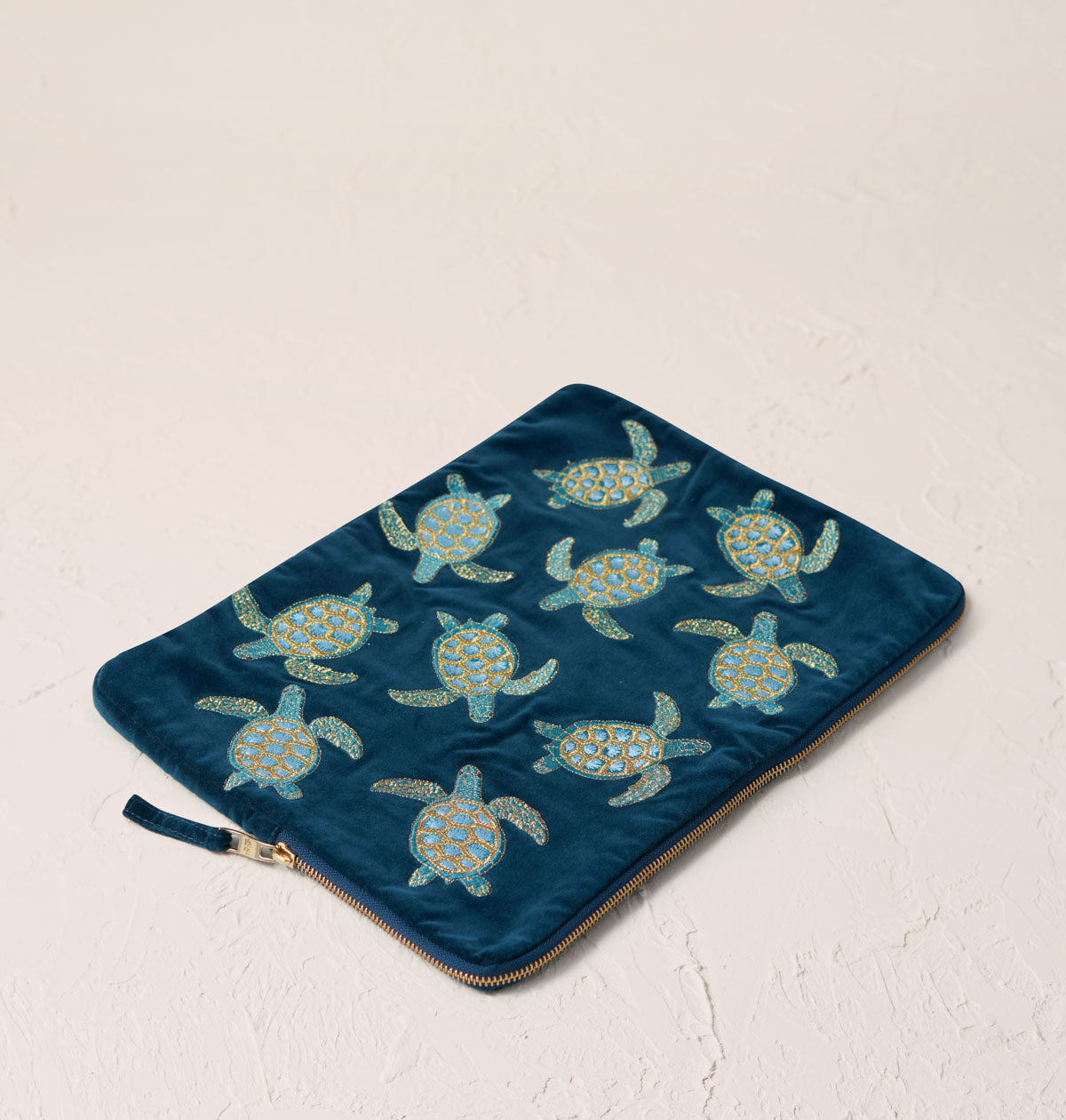 Turtle Conservation Laptop Case Large