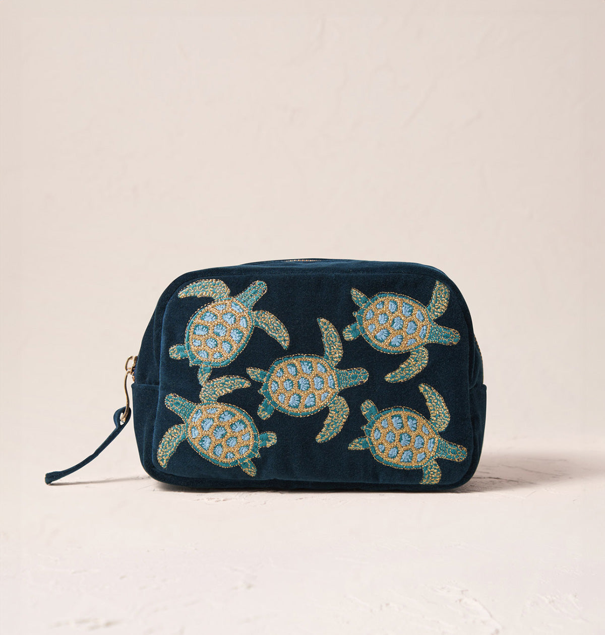 Turtle Conservation Makeup Bag – Elizabeth Scarlett